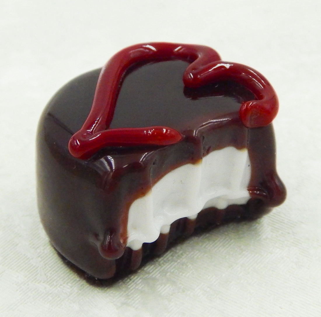 Bitten Chocolate with Dark Cherry Red Heart (B14-011CHW) – Hulet Glass